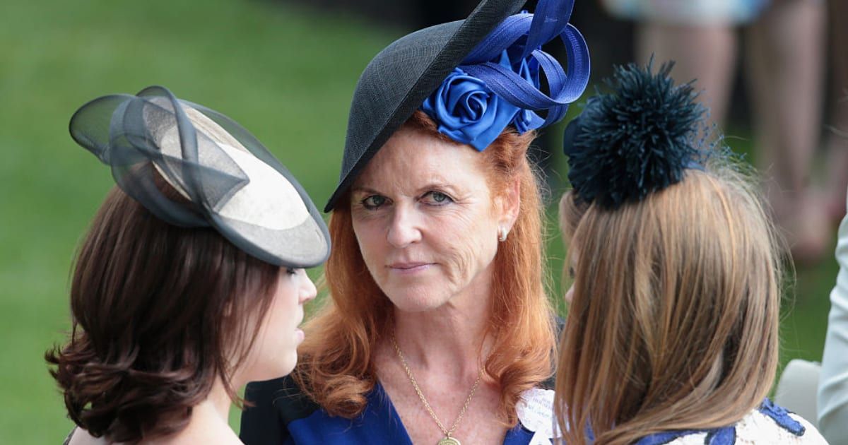 Beatrice and Eugenie Are Allegedly ‘Begging’ Fergie Not to Release a ...